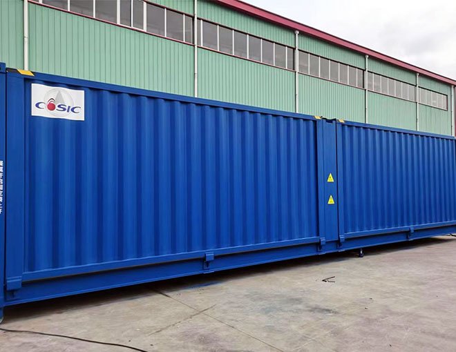 Spread-wing Container